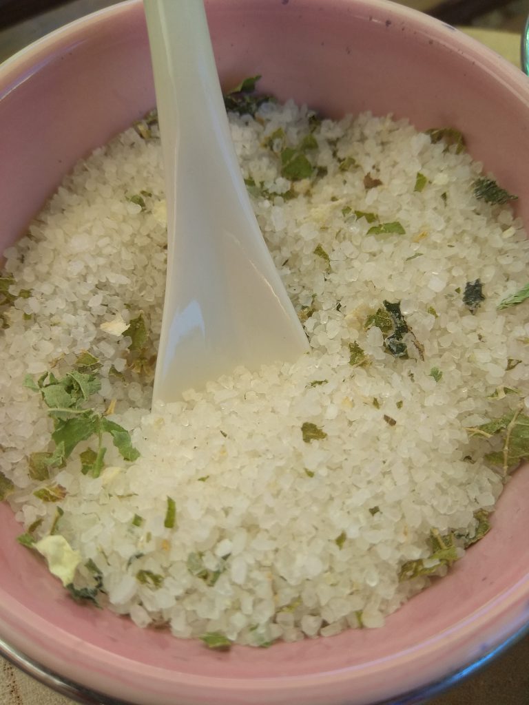 Receta de sal aromatizada y azúcar de colores